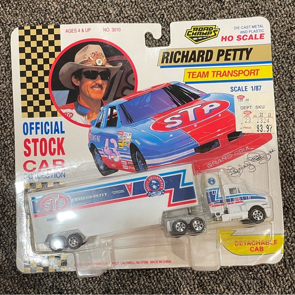 Toys | 1992 Road Champs Nascar Richard Petty 43 Team Transporter Semi ...